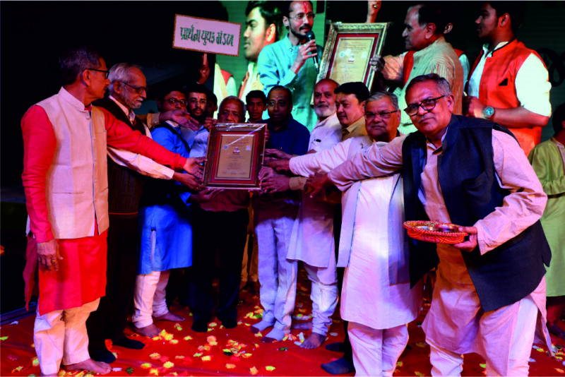 Students strain every nerve and burn midnight oil to prove themselves ...